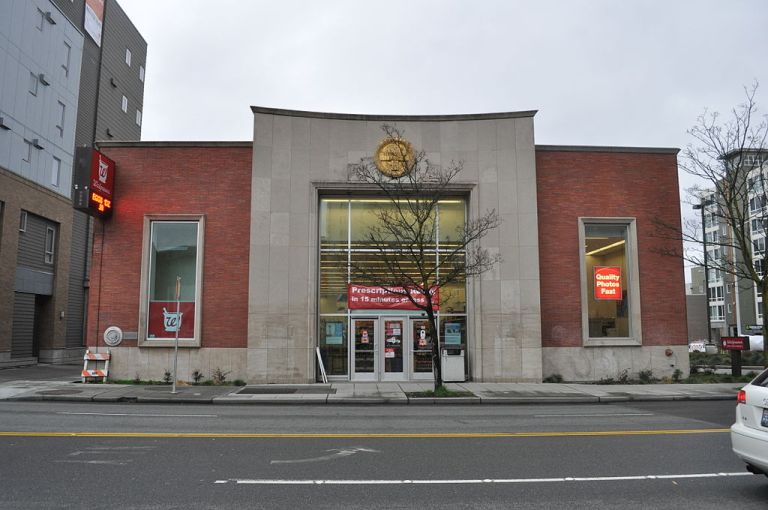 In Reversal, Council Poised to Preserve Landmarked Drive-Through ...